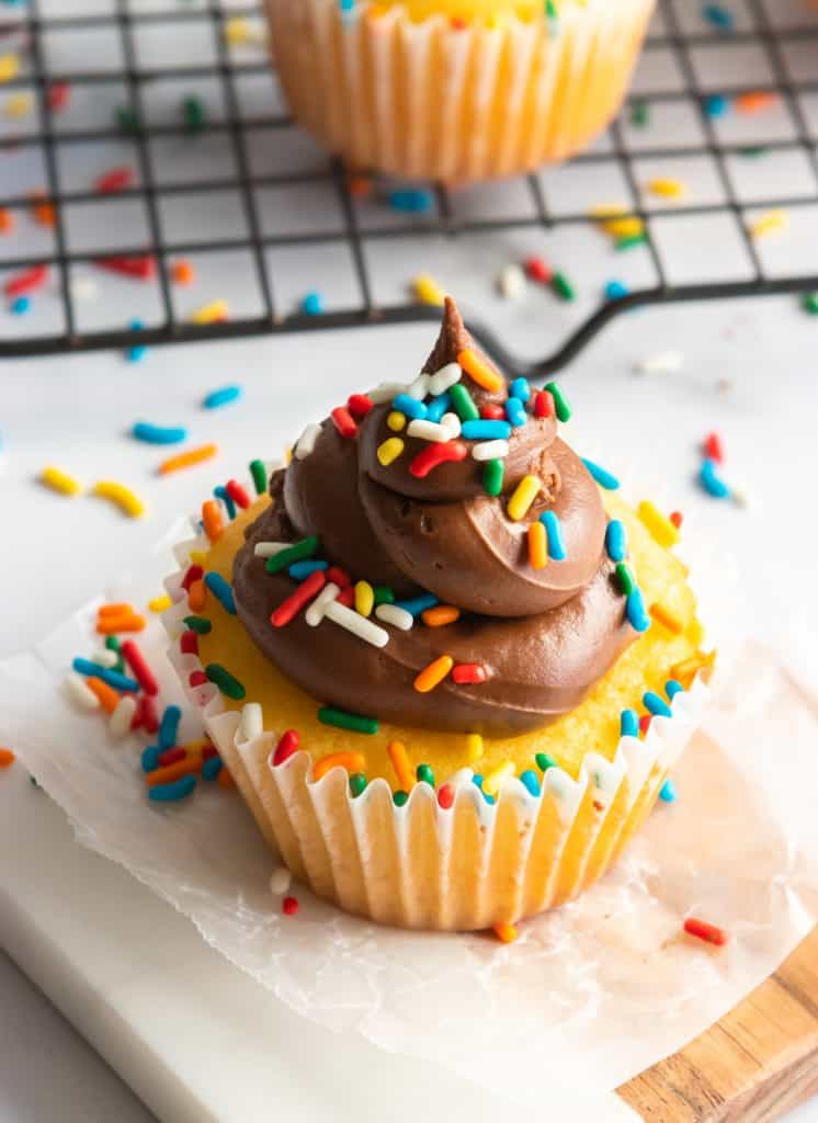 Easy Vanilla Cupcakes with Chocolate Buttercream Icing | Lemons & Zest