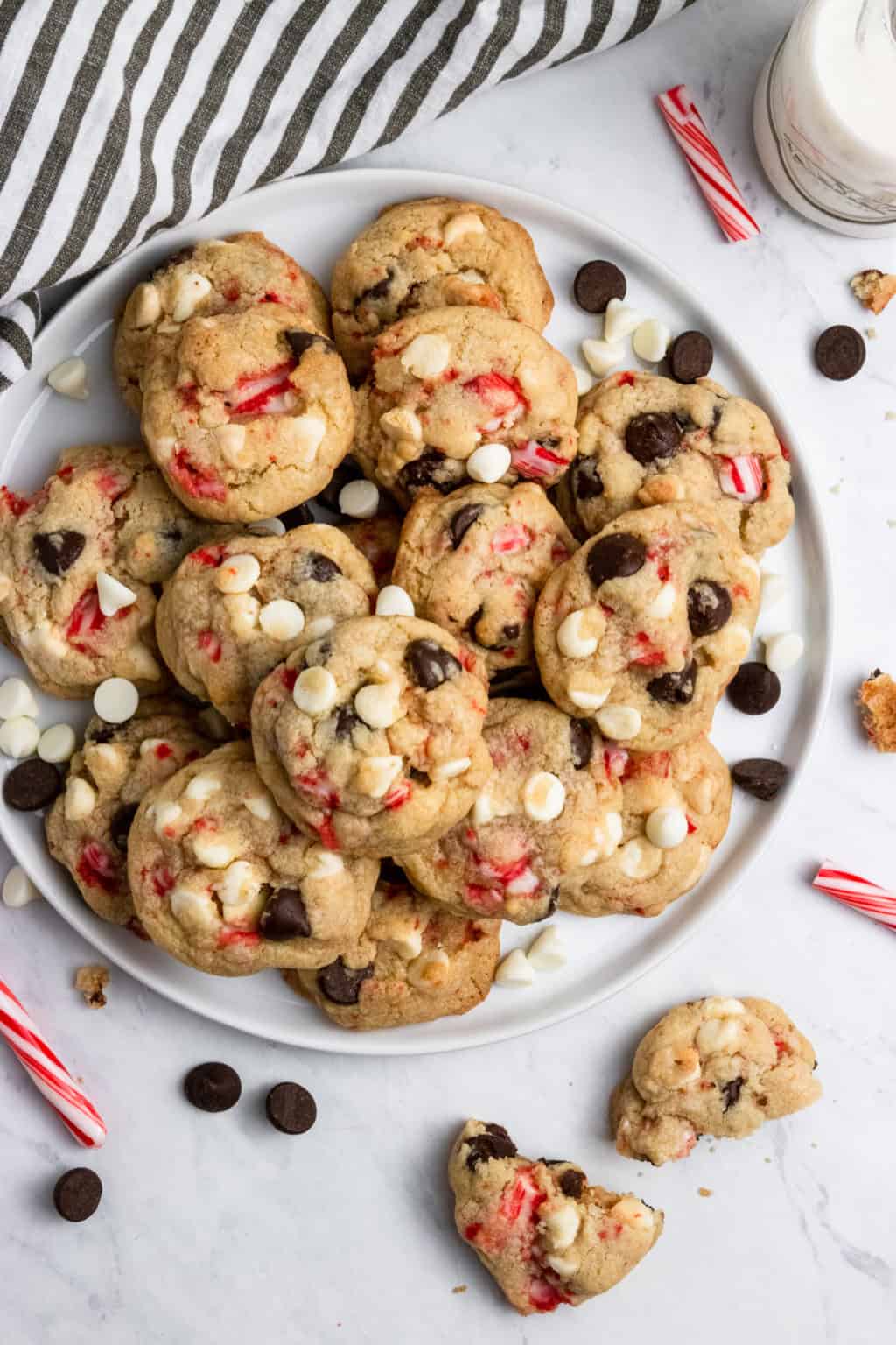 Peppermint Chocolate Chip Cookies | Christmas Cookies - Lemons + Zest