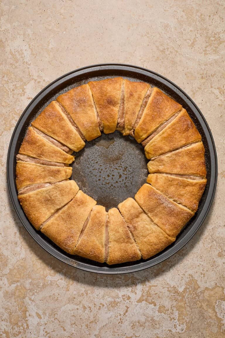 Cinnamon Cream Cheese Crescent Roll Wreath | Lemons & Zest