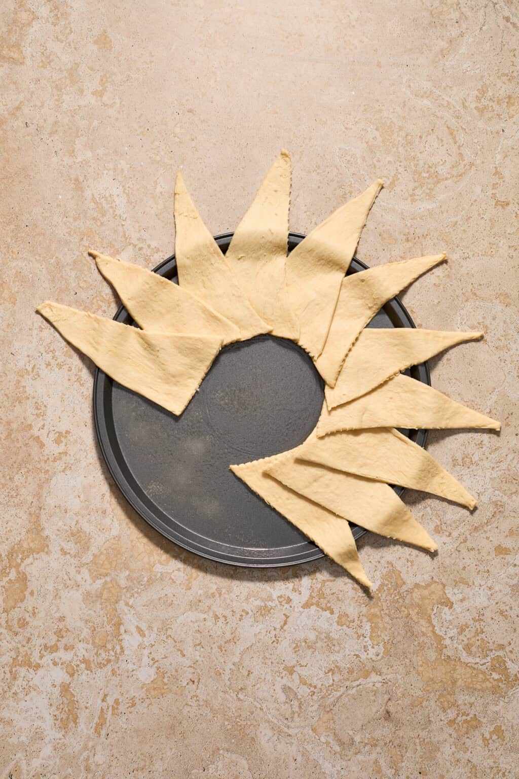 Cinnamon Cream Cheese Crescent Roll Wreath | Lemons & Zest