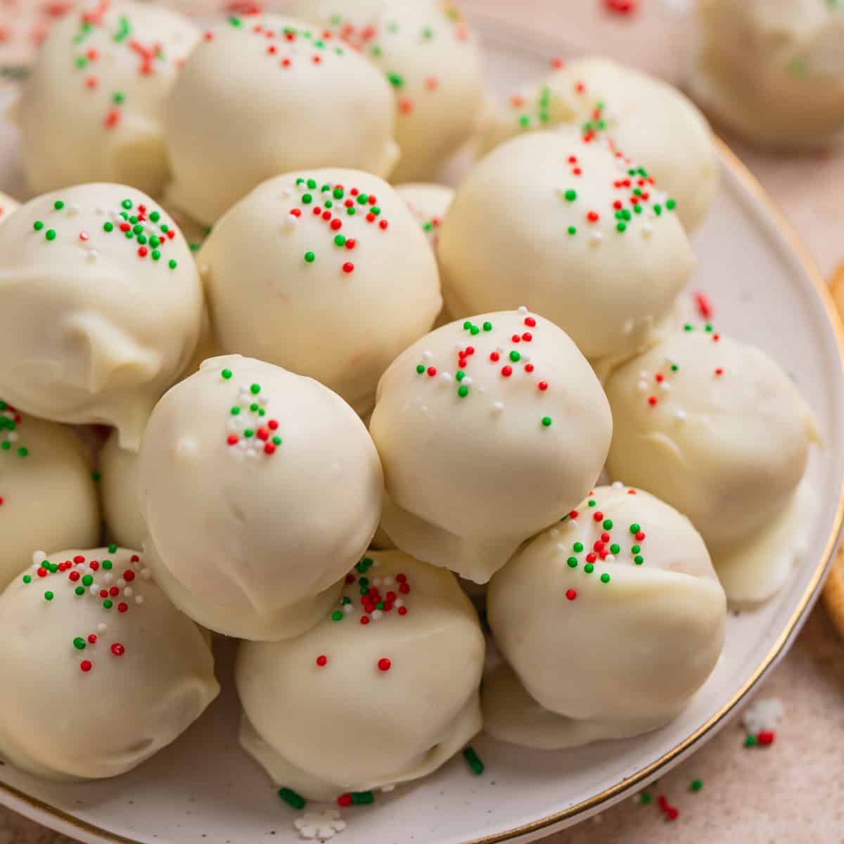 36 Easy Oreo Christmas Recipes to Make This Holiday | Lemons & Zest