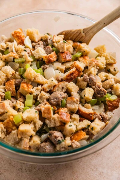 Easy Turkey Sausage Stuffing Recipe - Classic Thanksgiving Dish ...