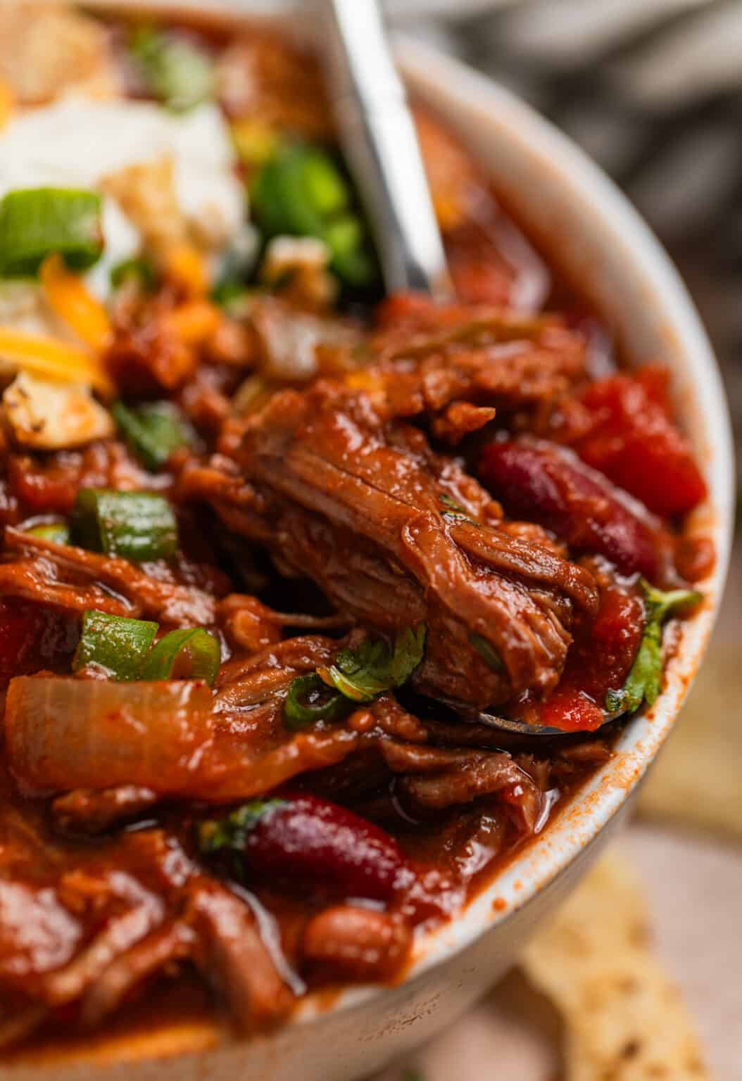 Easy Slow Cooker Shredded Beef Chili | Lemons & Zest